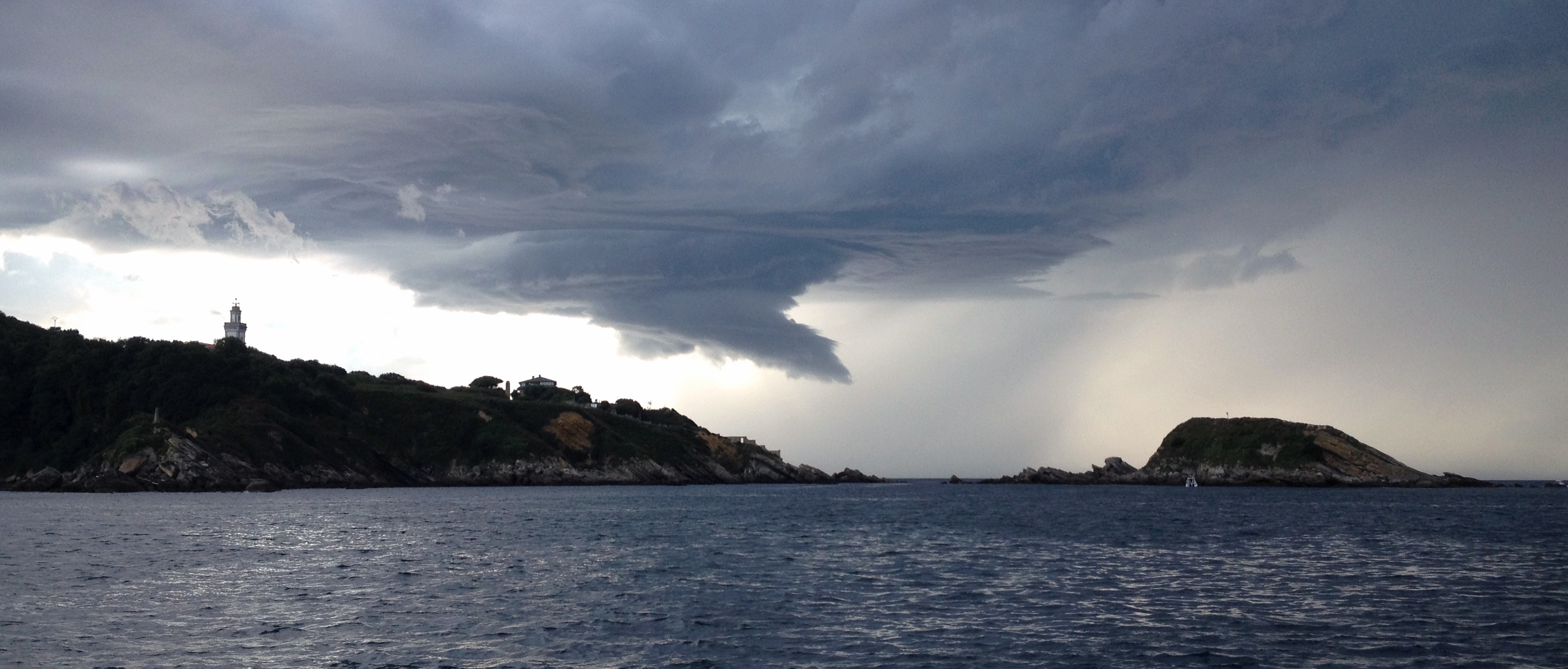 Tornade sur le Cap Figuier - Yacht Club HENDAYE